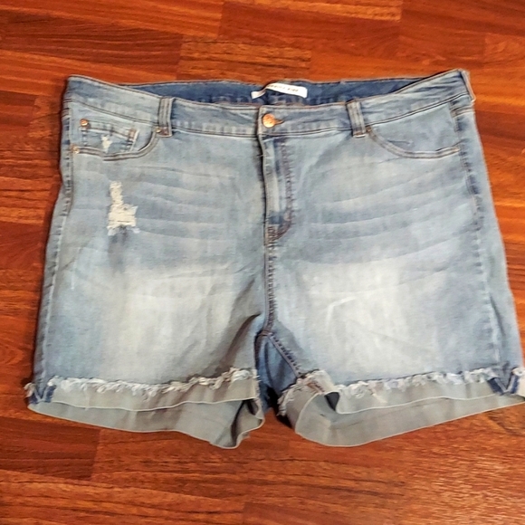 Celebrity Pink | Shorts | Celebrity Pink Denim Shorts | Poshmark